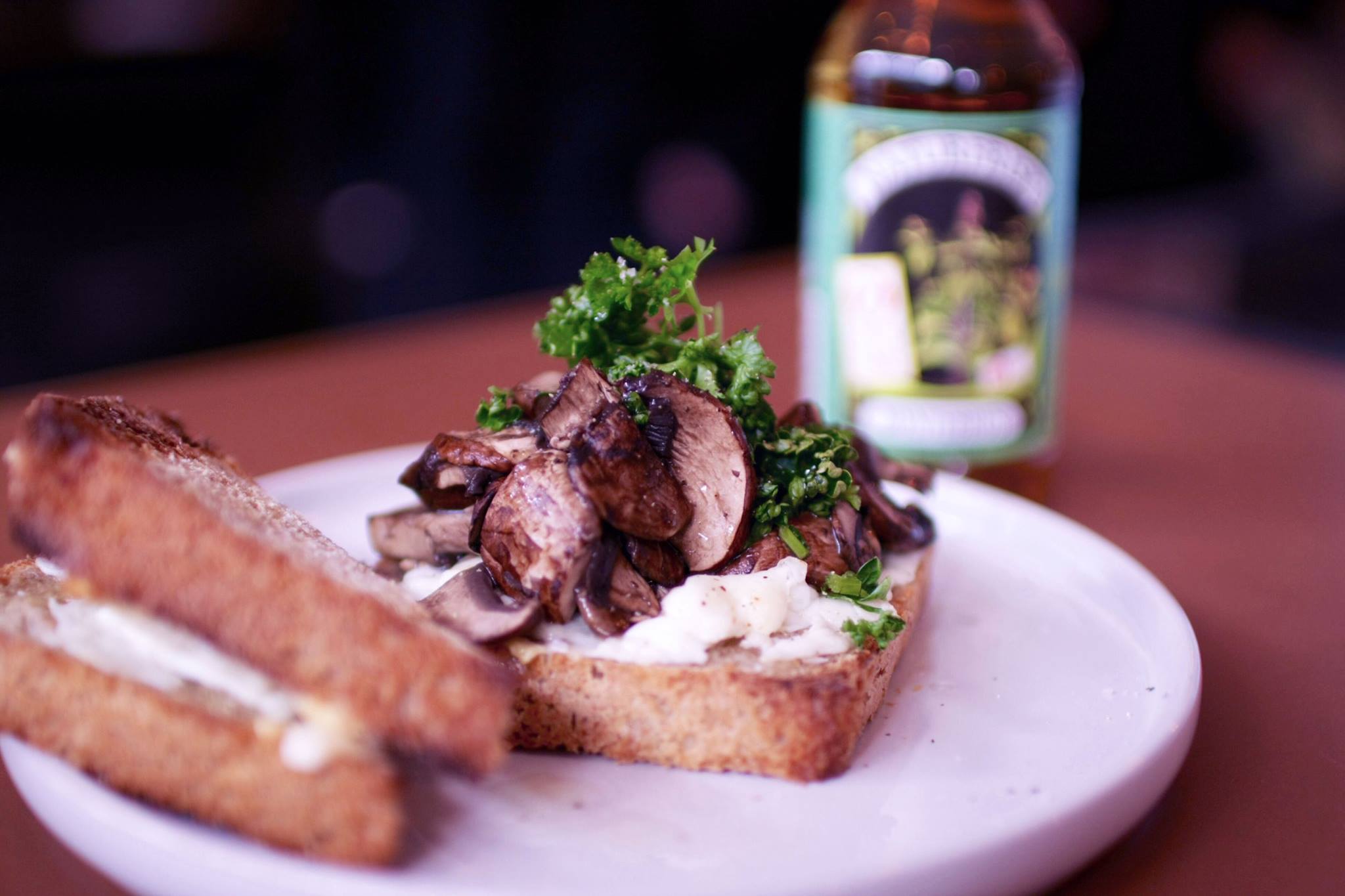 Øv: Toastbar på M.P. Bruuns Gade er lukket - Smag Aarhus