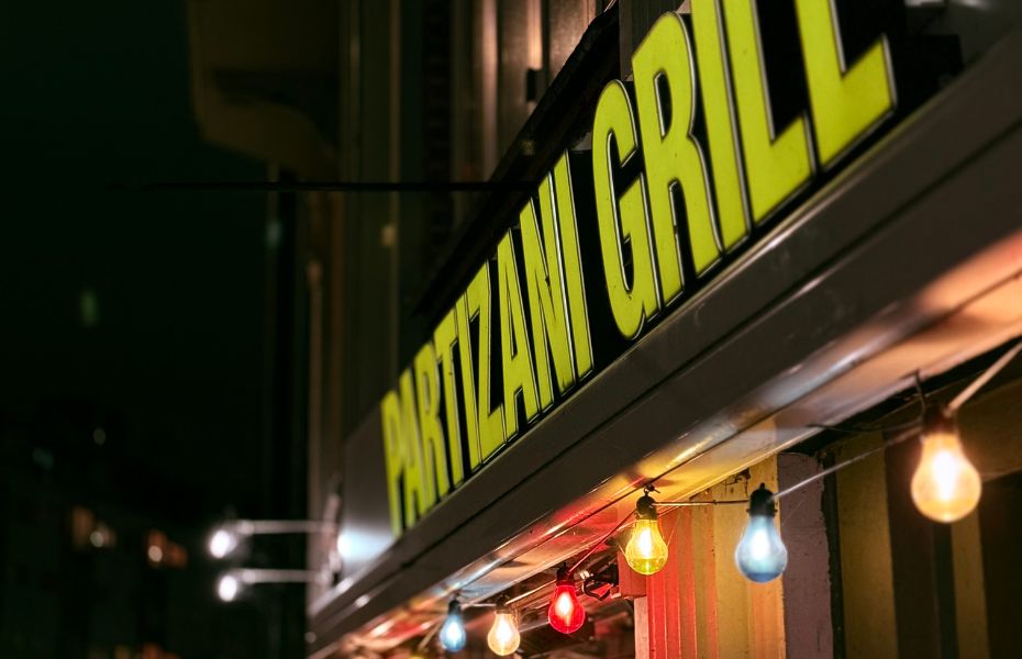 Partizani Grill: Smagen af Balkan i Aarhus